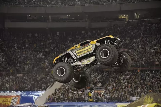 Orlando resident Bari Musawwir drives to forefront of Monster Jam ...