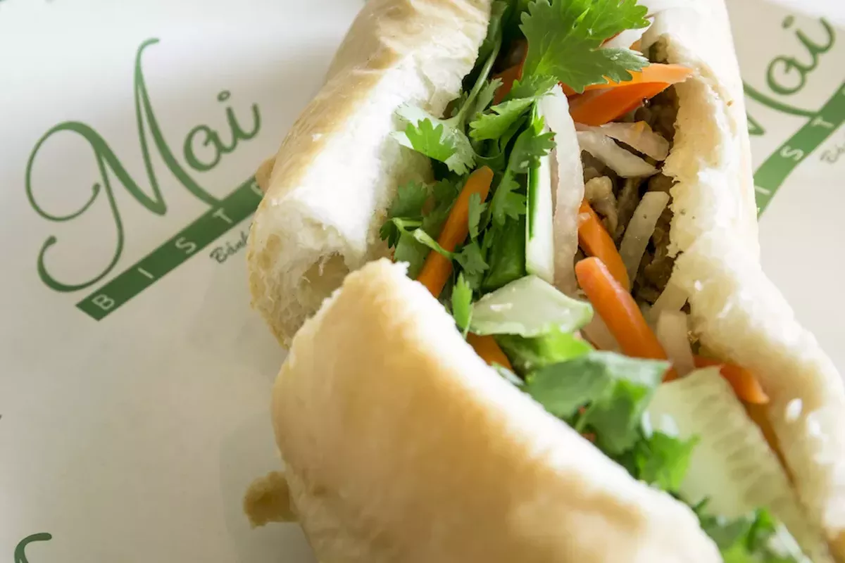 Mai Bistro offers fresh, luscious renditions of Vietnamese street fare ...